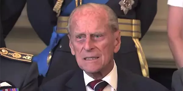 Prince Philip (Rámy z videa)