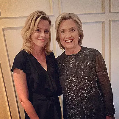 Elizabeth Banks na Hillary Clinton