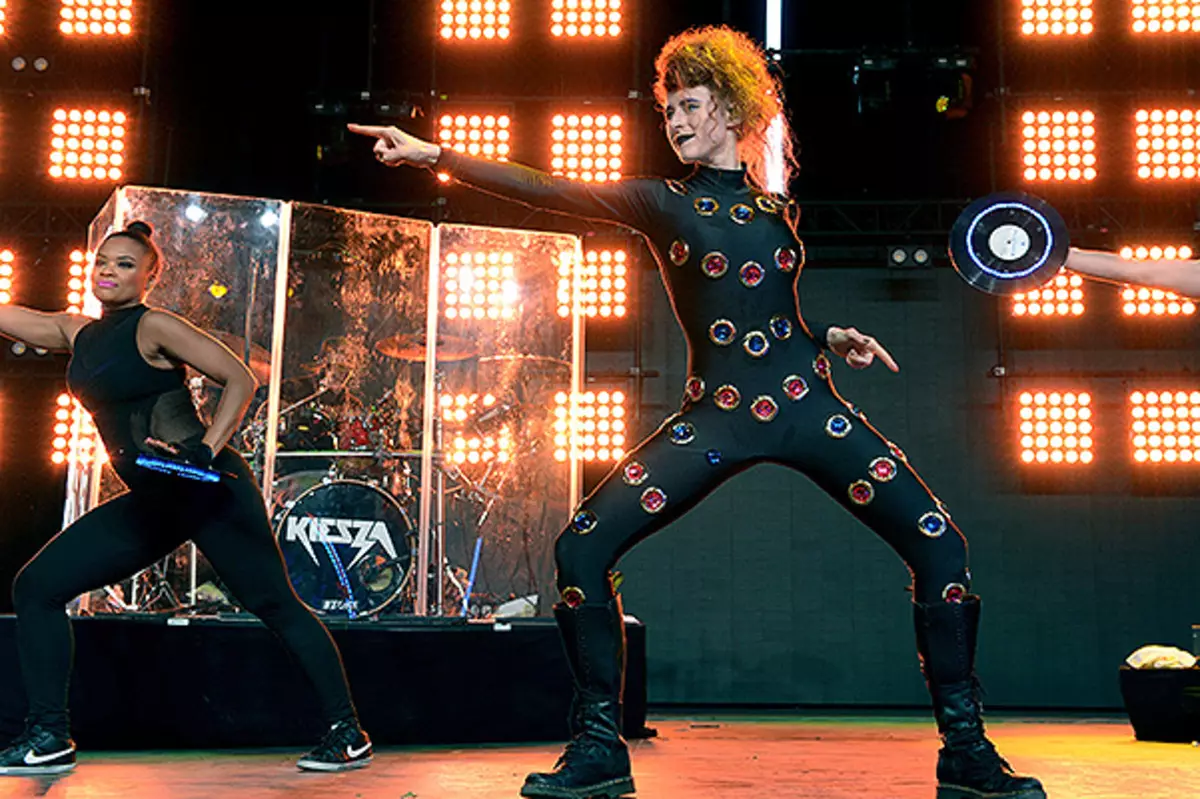 Kiesza.