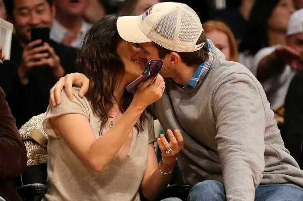 AshTon Kutcher and Mila Kunis