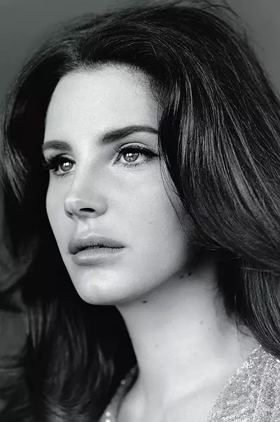 Lana del Rey yn it Journal In oare man