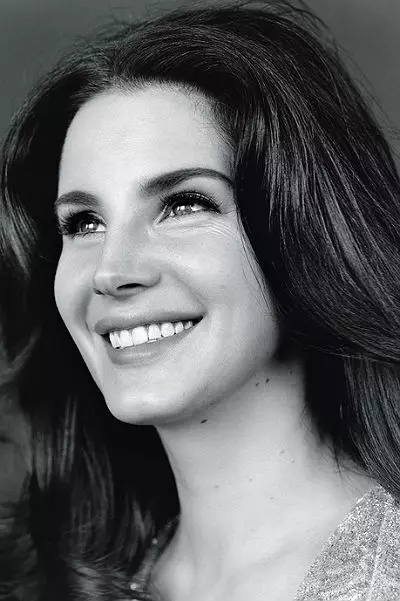 Lana del Rey yn it Journal In oare man