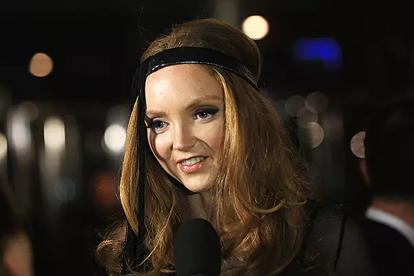 Lily Cole čaka na prvorojeno