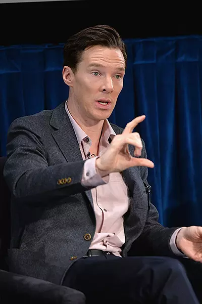 Benedict Cumberbatch bij een persconferentie in Los Angeles