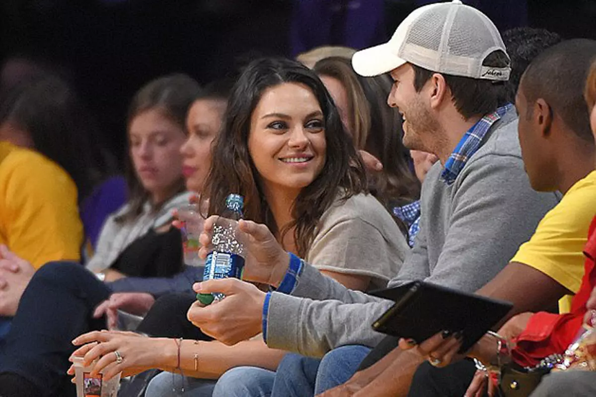 Mila Kunis û Ashton Kutcher