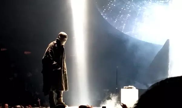 Kanye West durante un concerto a Madison Square Garden