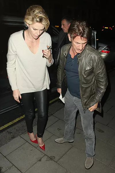 Charlize Teron ແລະ Sean Penn