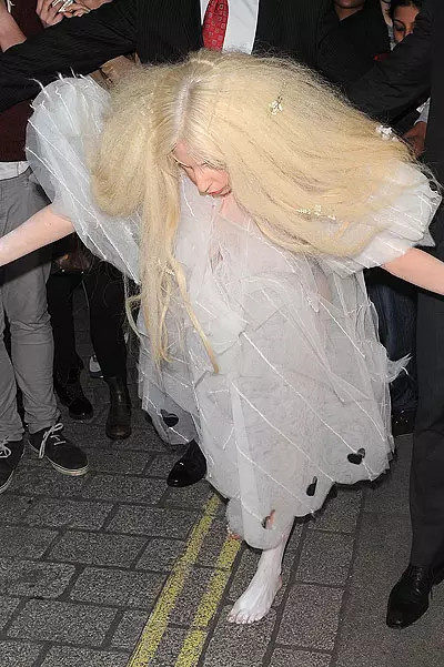 Lady Gaga Fled To London 30117_5