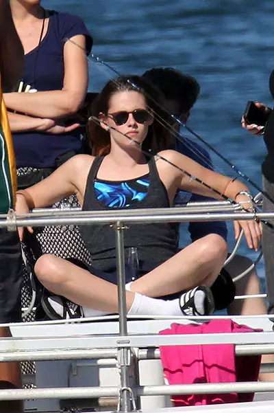 Elo sidd Dir an der Arméi: kristen Stewart op der Filmer vum Film Camp X-Ray