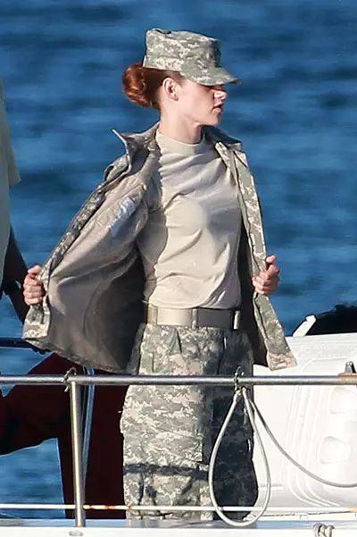 Elo sidd Dir an der Arméi: kristen Stewart op der Filmer vum Film Camp X-Ray