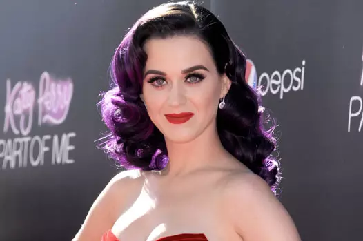 Katy Perry在电影的首映......关于Katy Perry！