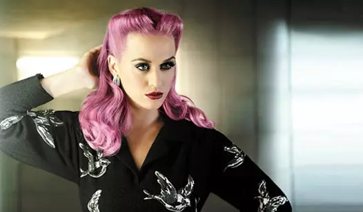 Rózsaszín hajú Katy Perry Instyle-ben