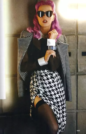 Rosa Hoer Katy Perry am Instyle 326135_2