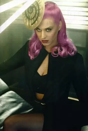 Pink-haired Katy Perry i Instyle 326135_3