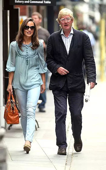 Celebrity Street Style Style: Pippa Middleton - Chelsea ntxhais 326729_7