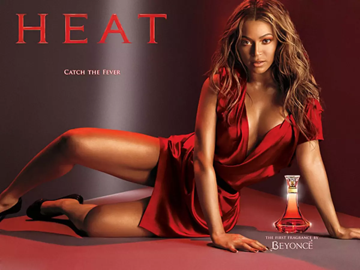 Beyonce advertises his perfume and new album 327737_4