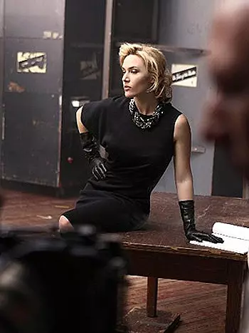 Kate Winslet maka St. John: Etulite mbụ nke mkpọsa mgbasa ozi 327787_4