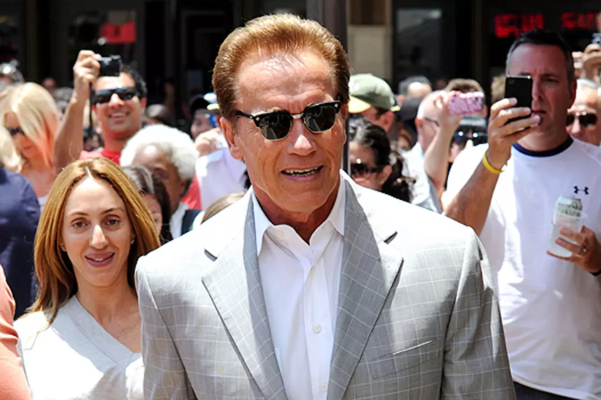 Arnold Schwarzenegger wëll net finanziell ënnerstëtzen Maria Shriver