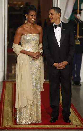 Barak en Michelle Obama ontmoeten gasten 329871_2