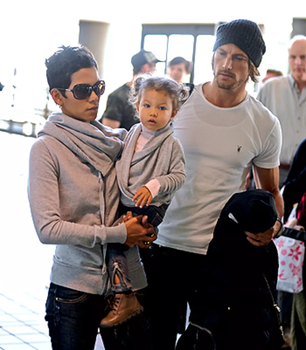 Halle Berry and Gabriel Obry: War for the daughter? 333543_3