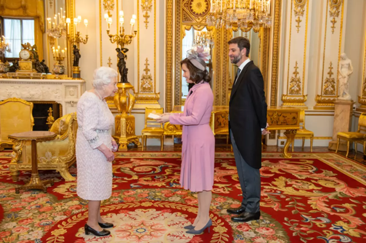 Queen Elizabeth II on audience