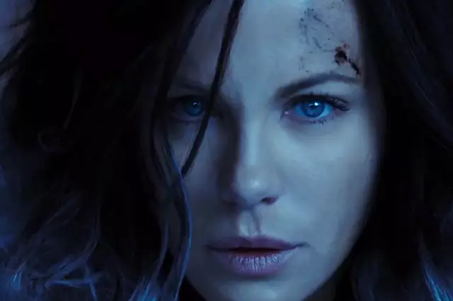 Kate Beckinsale kwiTrailer esemthethweni yefilimu