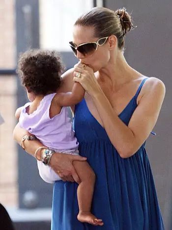 Heidi Klum a piedi con i bambini 338997_3