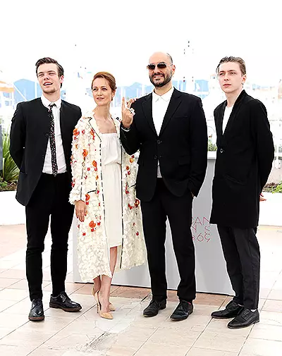 Cannes-2016: Kirill selebrenikov and Victoria Isakov pane iyo Photo Photo 