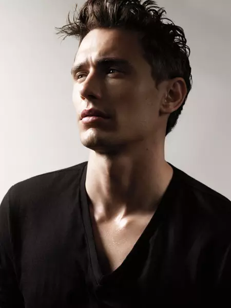 James Franco di majajin BlackBook 345916_2