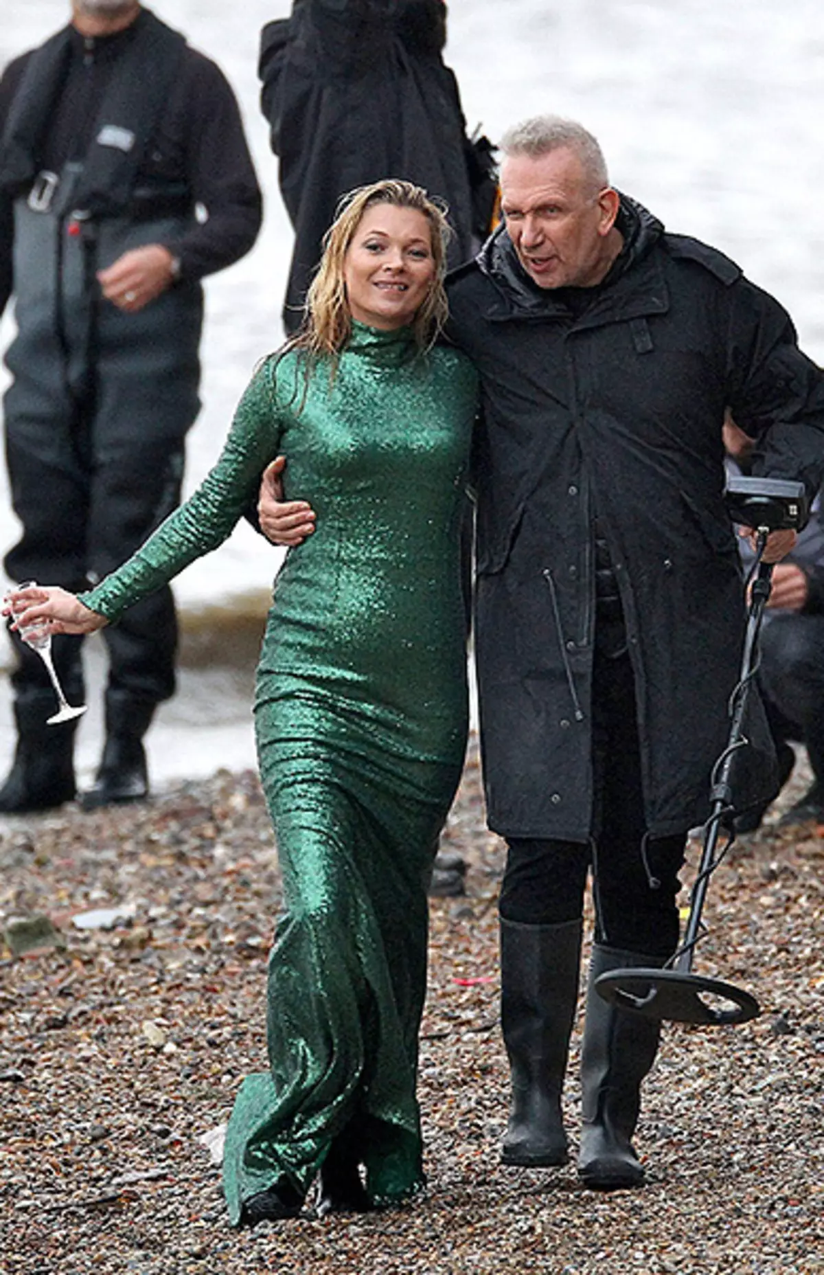 Kate Moss dan Jean-Paul Gauthier di set lukisan benar-benar luar biasa