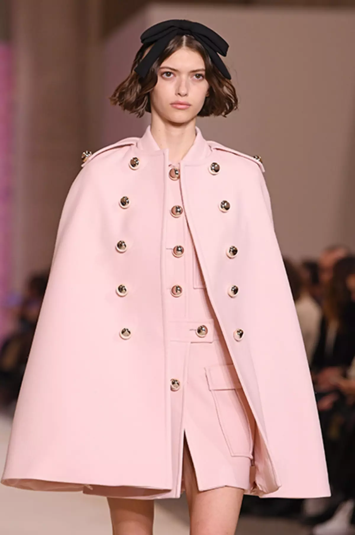 Pagpakita Giambattista Valli Autumn / Winter 2020/2021