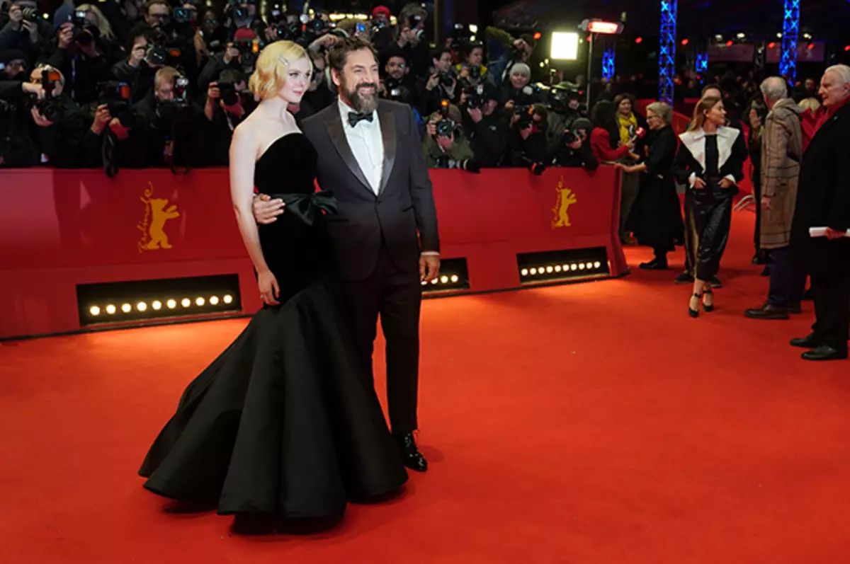 Javier Bardem dan El Fanning