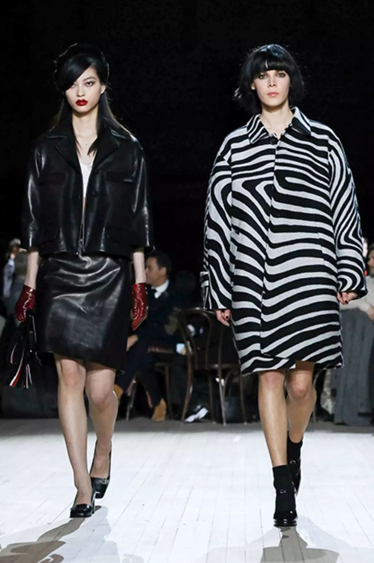 Fashion Week i New York: Miley Cyrus, Naomi Campbell, Hadid Sisters på Marc Jacobs 37297_36