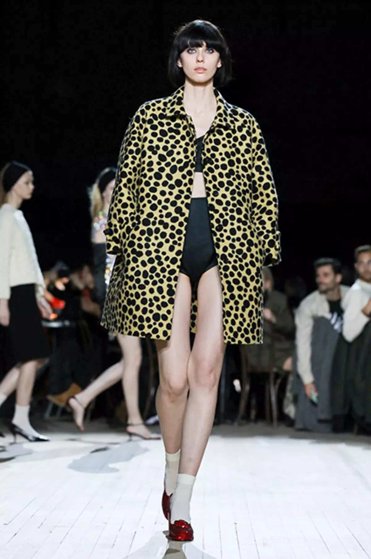 Fashion Week i New York: Miley Cyrus, Naomi Campbell, Hadid Sisters på Marc Jacobs 37297_38