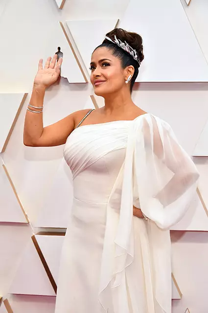 OSCAR-2020: Salma Hayek su un tappeto rosso 37883_3