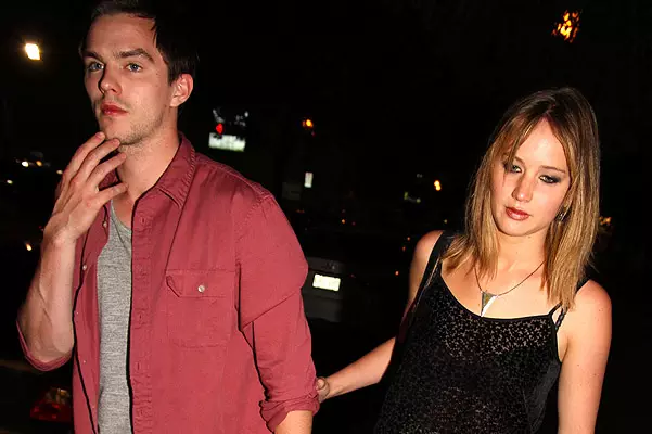 Jennifer Lawrence i Nicholas Holt encara es troben