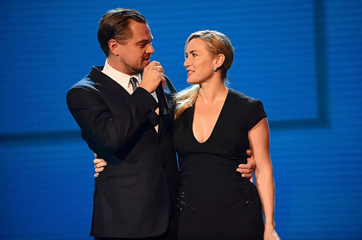 Leonardo DiCaprio ak Kate Winslet