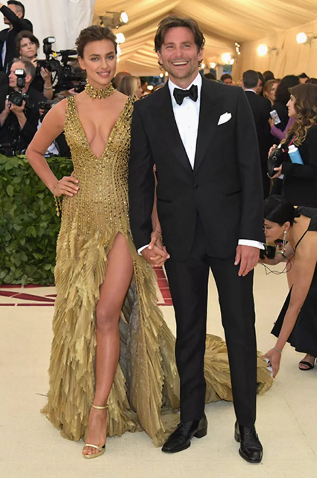 Irina Shayk agus Bradley Cooper