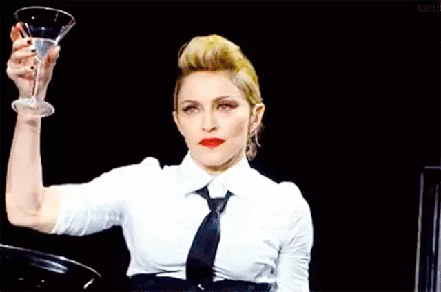 Madonna qal, għaliex tixrob l-awrina tiegħu stess