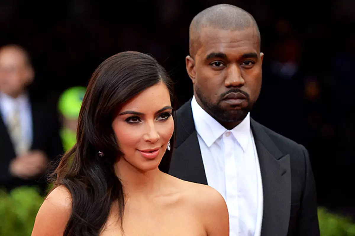 Isimemo somtshato Kim Kardashian kunye ne-Kanye West: Ifoto yokuqala