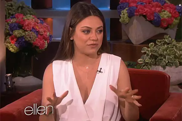 Mila Kunis tha për herë të parë për shtatzëninë