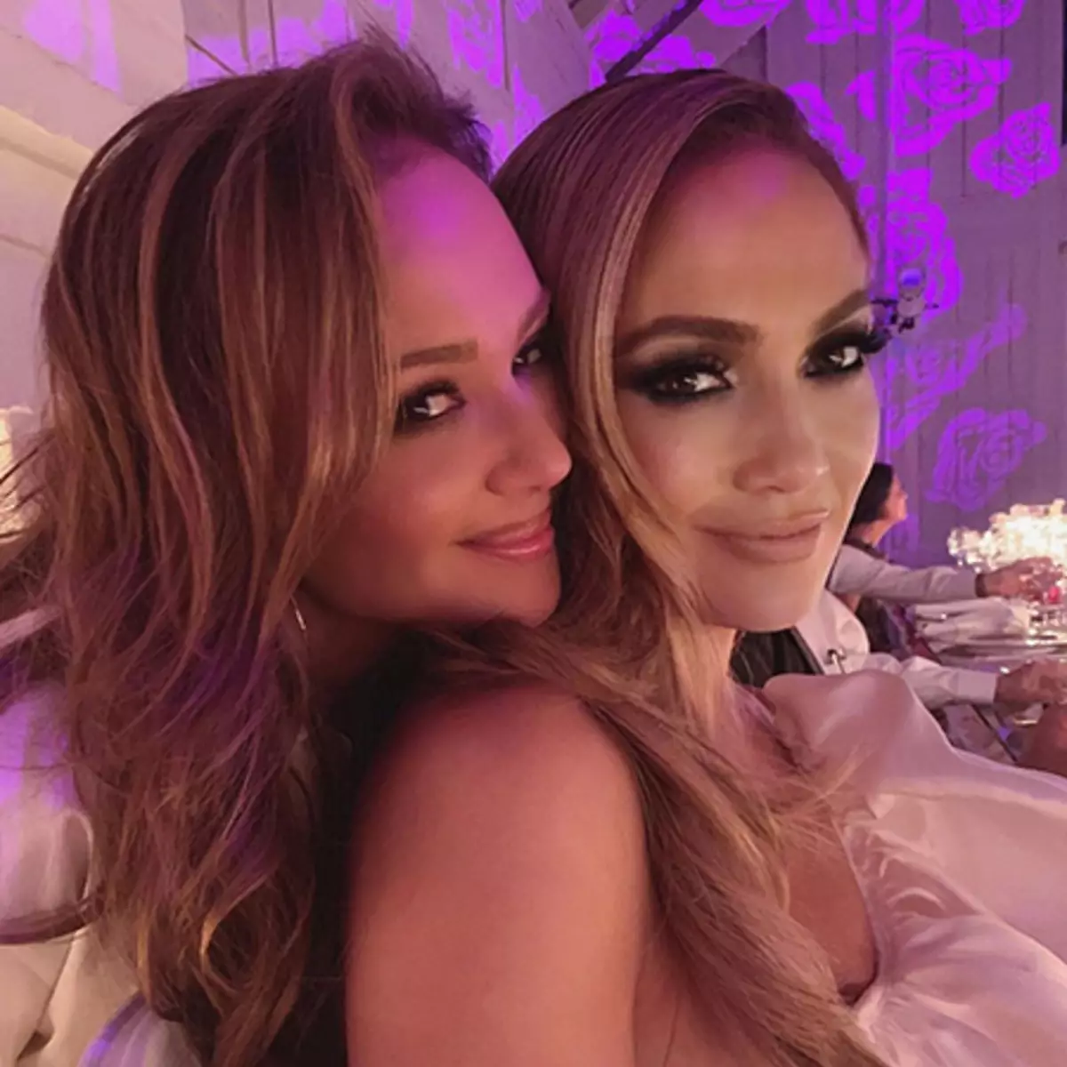 Si Lia Remini ug Jennifer Lopez