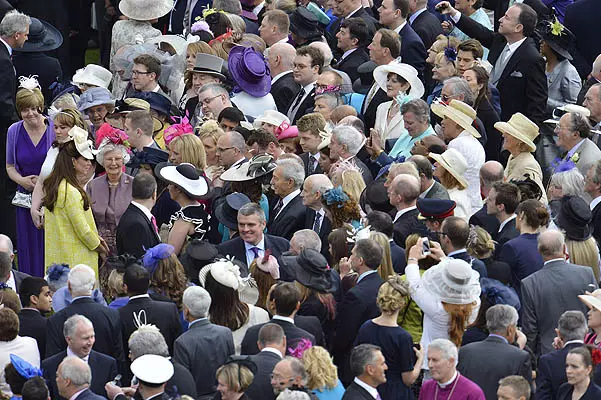 Duchess Catherine ntawm kev tog vaj hauv Buckingham Palace