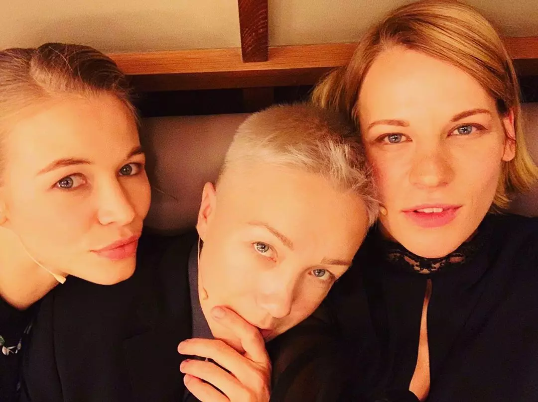 Svetlana Ustinova, Daria Moroz i Aleksandra Baby