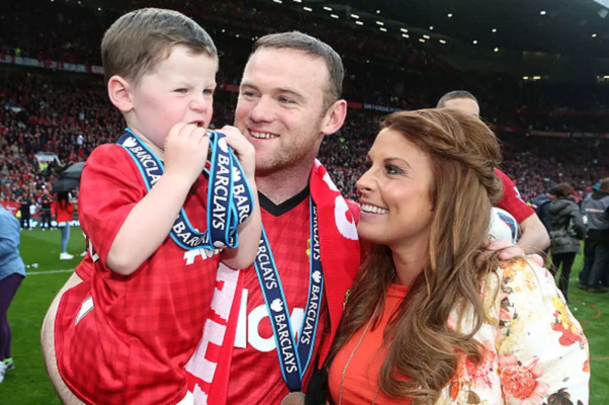 Player Cerwer Cleene Rooney o hlahile mora oa bobeli