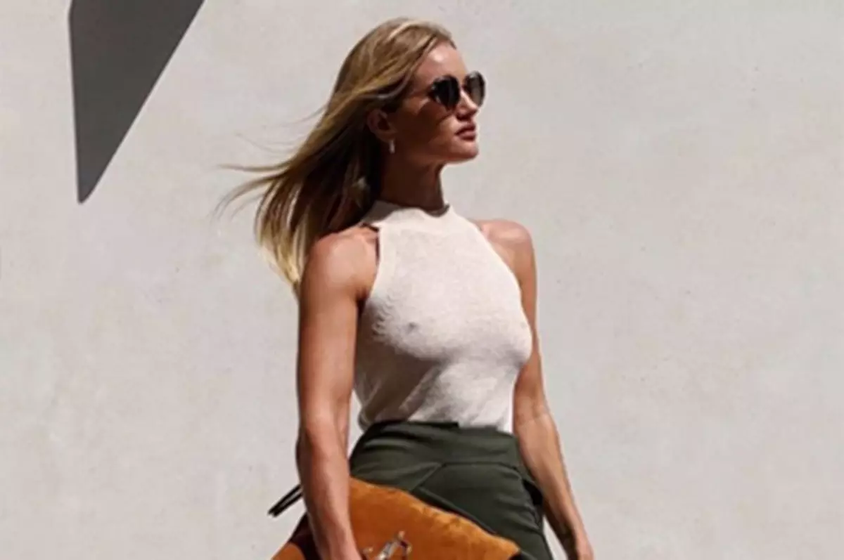 محبوك الأعلى المانجو والأحذية جيمي تشو: نحن تفكيك العائد الجديد ل Rosie Huntington-Whiteley