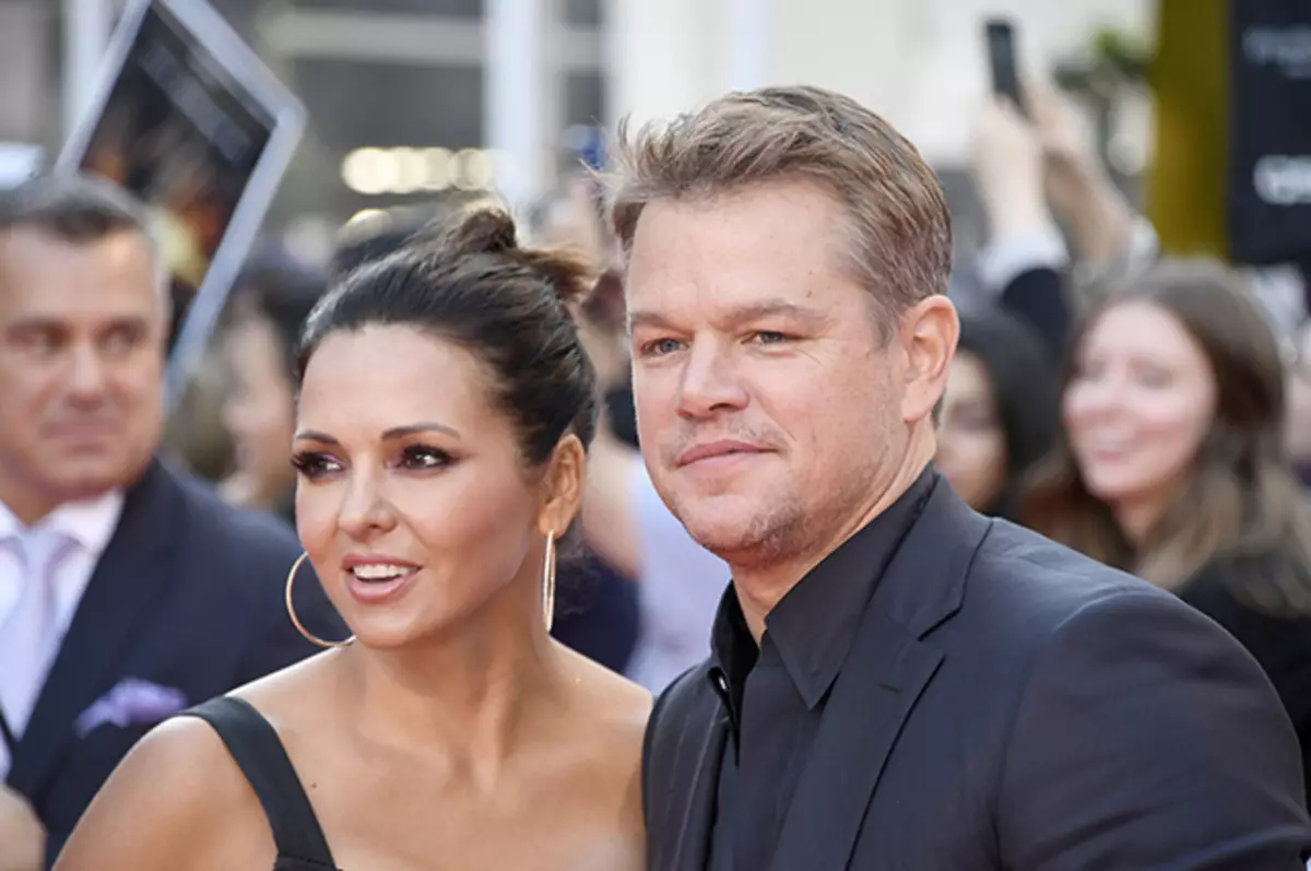 Matt Damon Lucari Barroso emaztearekin, Rooney Mara, Bradley Cooper eta beste batzuk Toronto-ko zinemagileetan