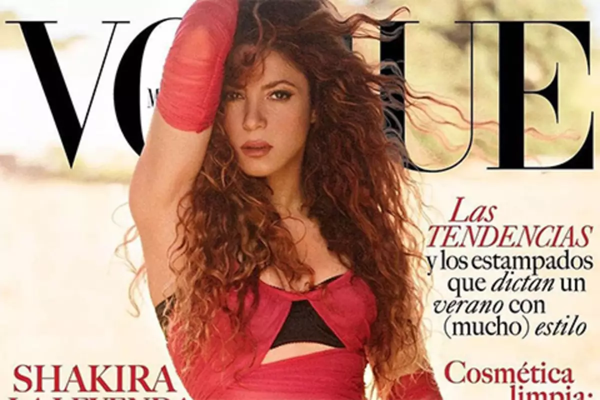 Sessionêweya Wêne ya Rare: Shakira li ser kovara vogue ya Meksîkî xuya bû