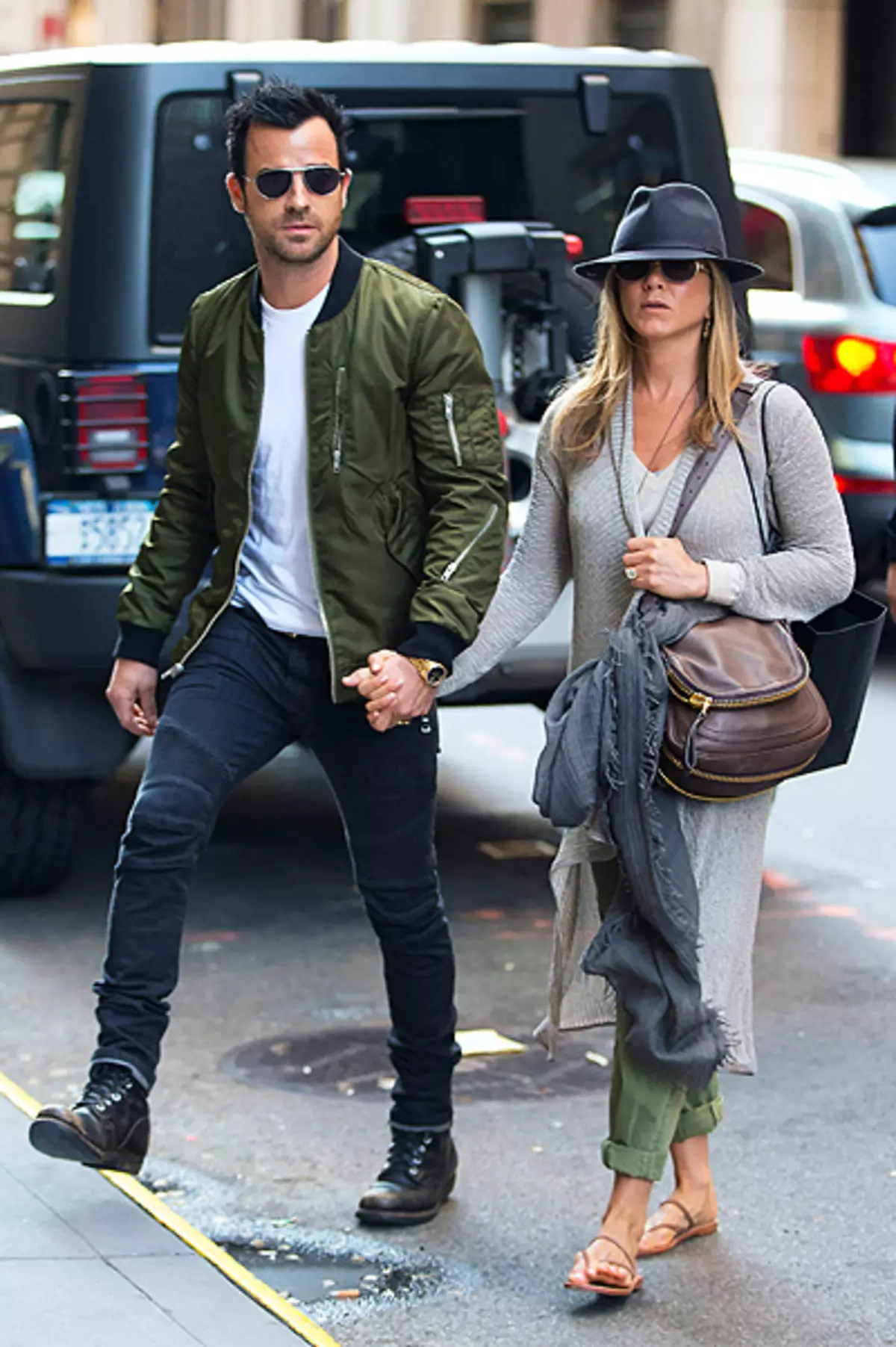 Jennifer Aniston ak Justin Tera sou Shopping New York