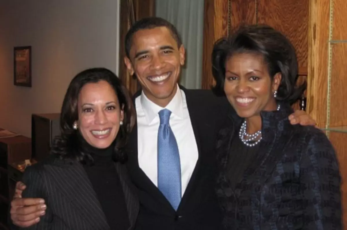 Kamala Harris, Barak û Michelle Obama